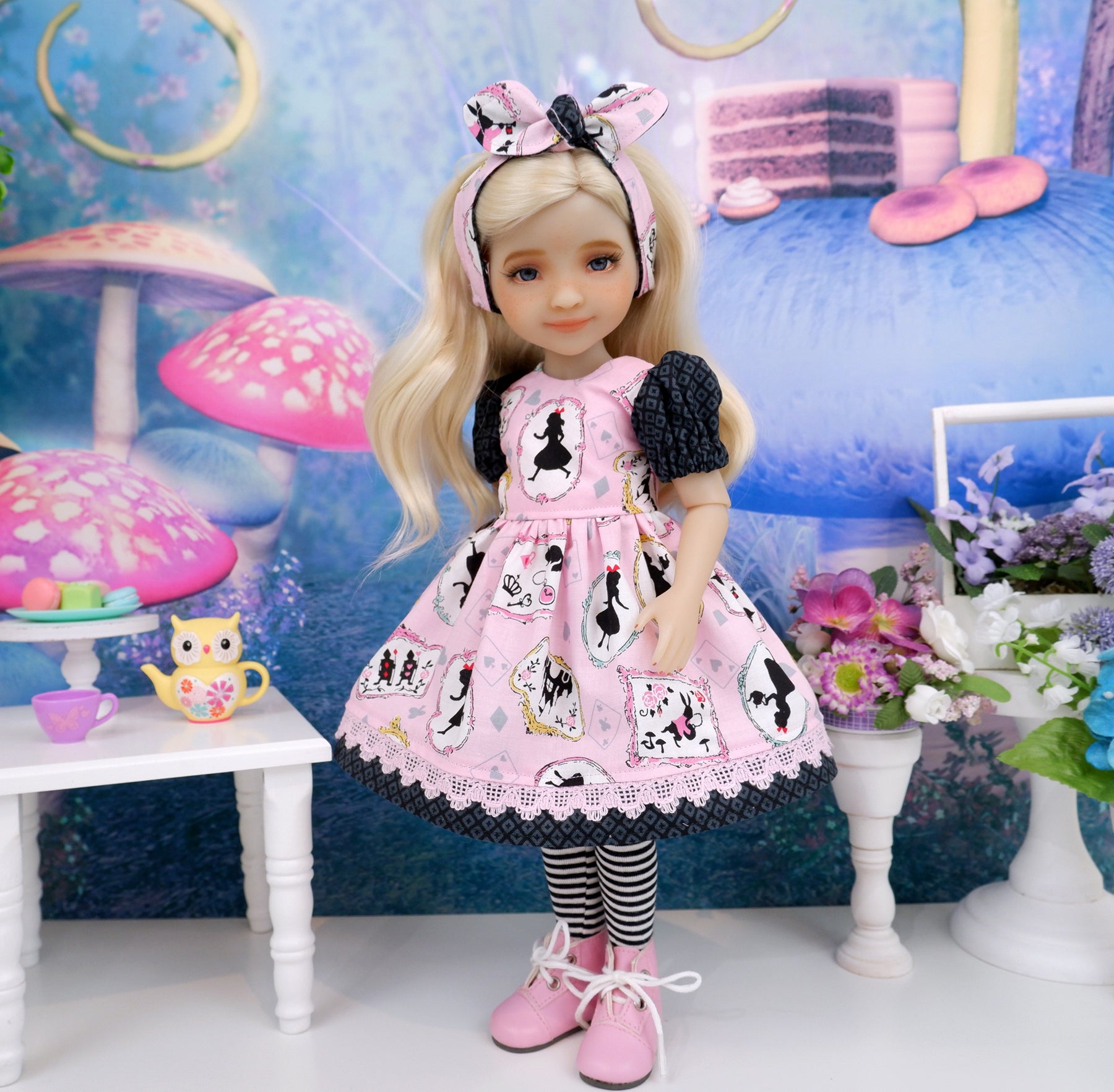 Romantic Alice - dress and boots for Ruby Red Fashion Friends doll ...