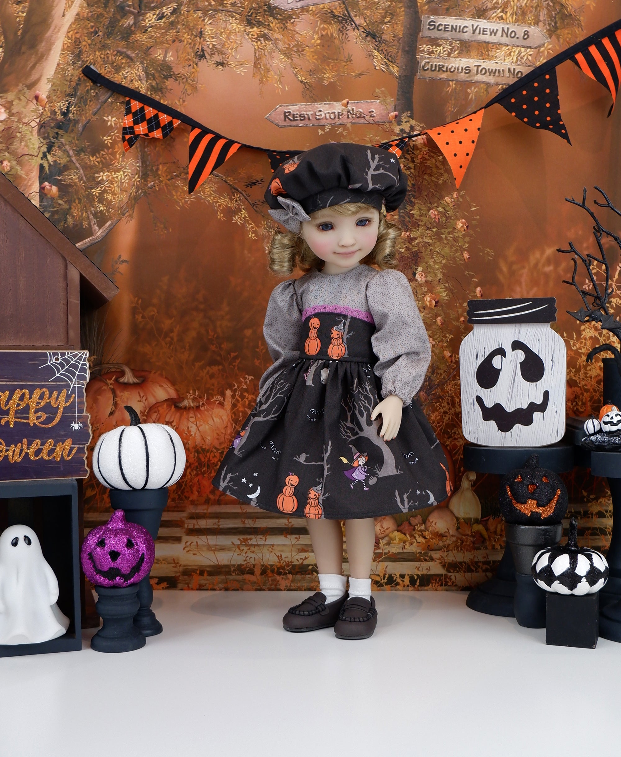 Spooky Forest - dress with loafers for Ruby Red Fashion Friends doll ...