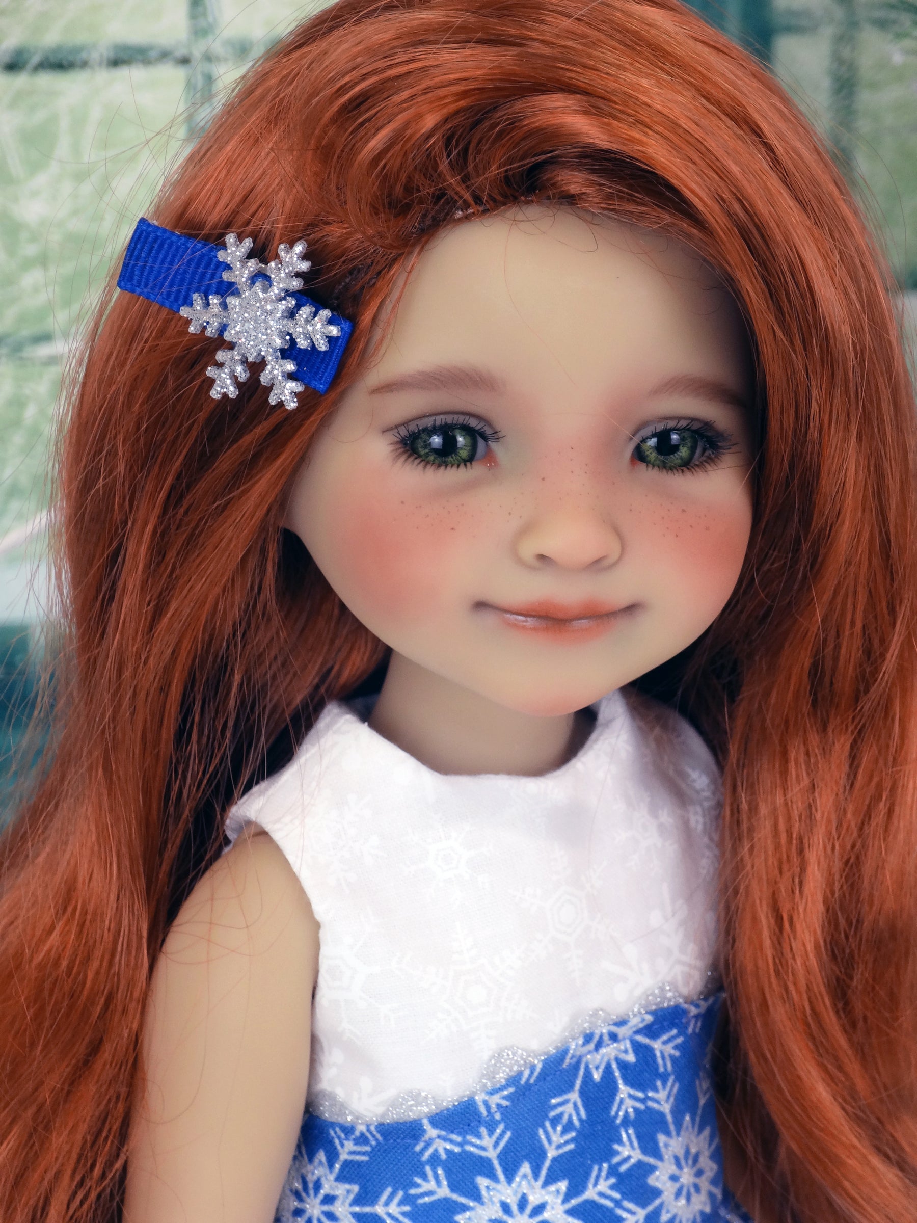 Chill Out - dress with shoes for Ruby Red Fashion Friends doll ...